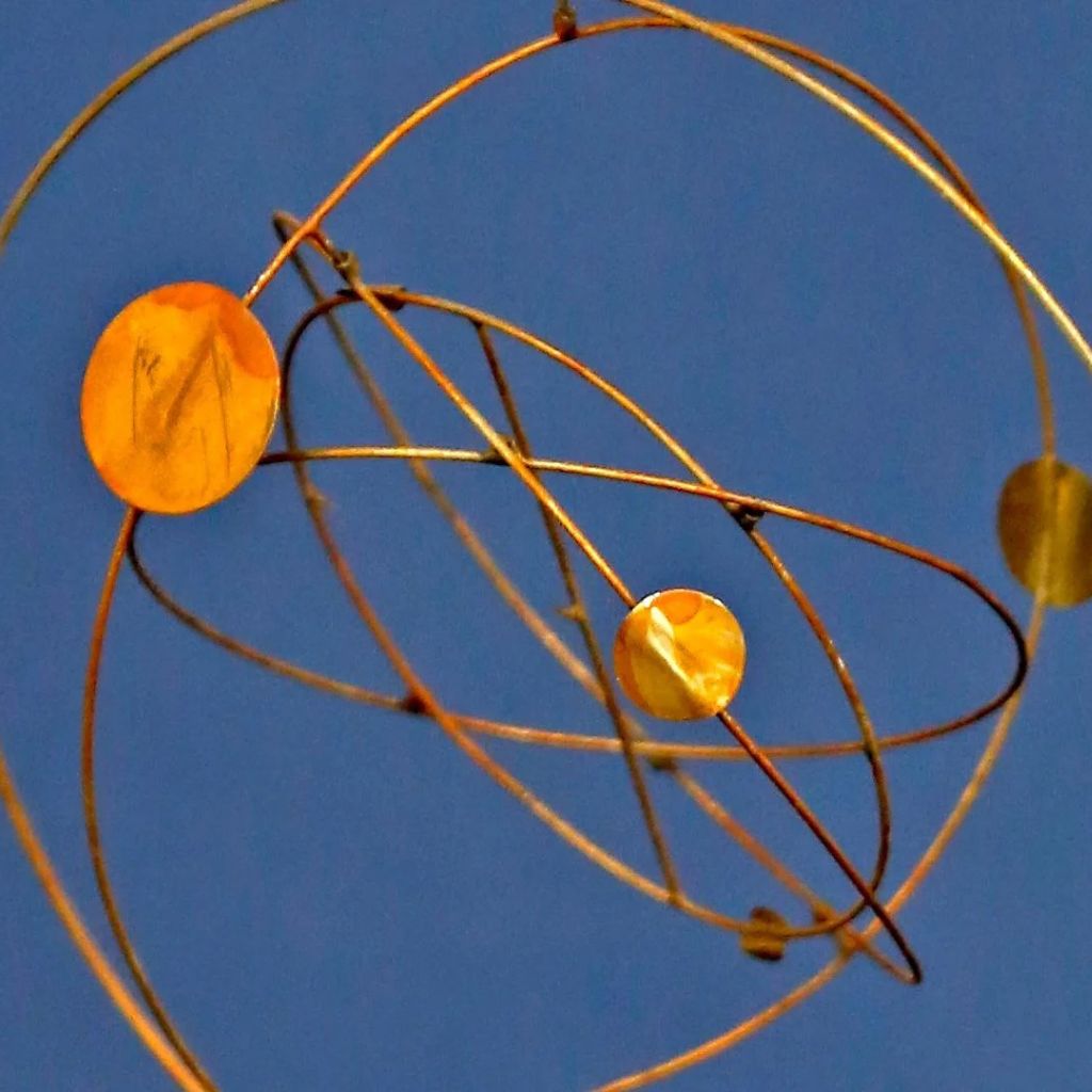 What is Kinetic Art Sculpture? Kinetic Sculpture Examples